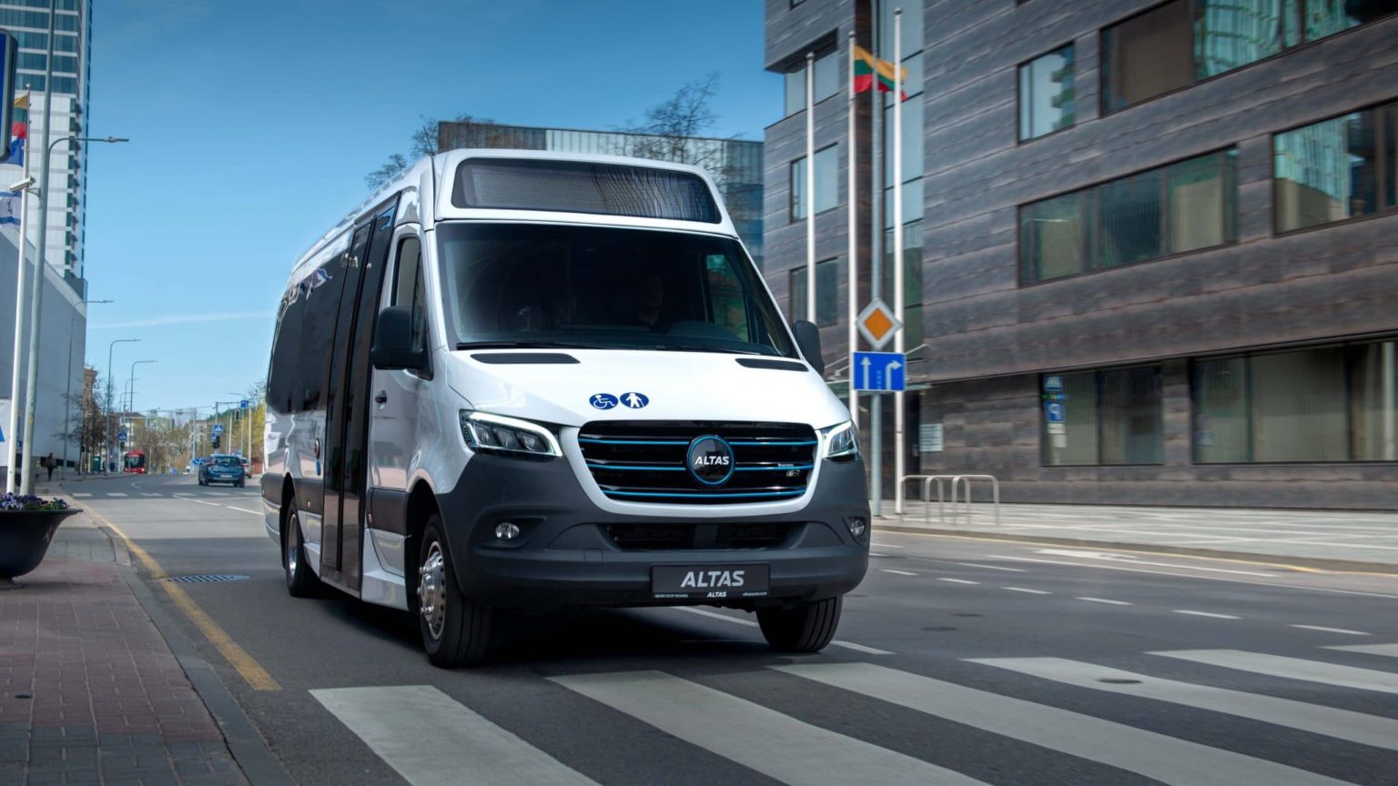 Altas Auto presents new generation EV minibuses - ALTAS AUTO